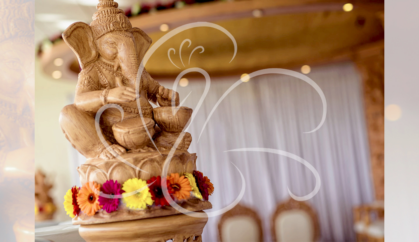 Sytel Ganesh Mandap - Elegant Wooden Carved 4 or 6 Pillar